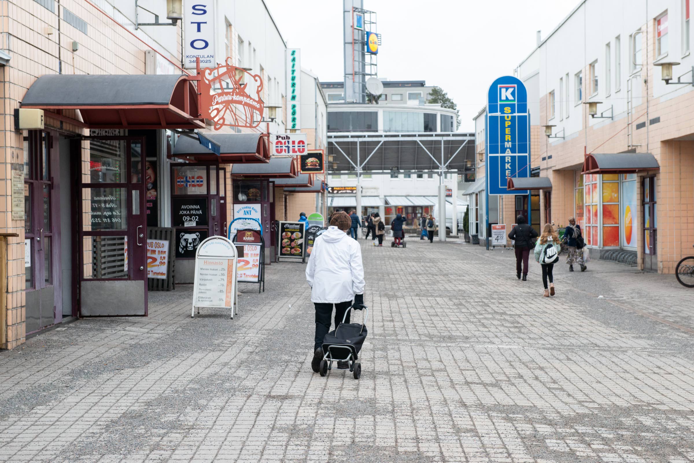 Kansanedustaja ihmettelee: Jättääkö hallitus lähiöt rempalleen? – KU Kansanedustaja ihmettelee: Jättääkö hallitus lähiöt rempalleen? – KU